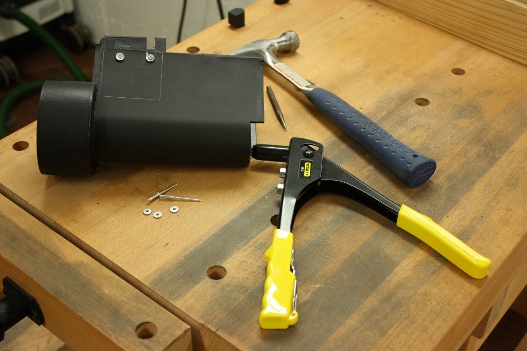 Innovative Bandsaw Dust Collection | thekiltedwoodworker